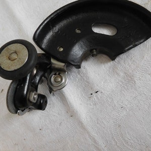 Singer 99K 99 Bobbin Winder & Wheel Belt/pulley Guard Simanco - Etsy