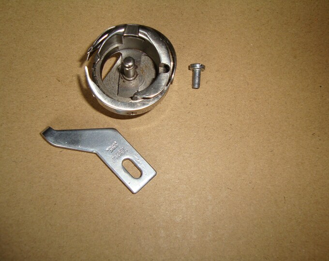 Singer Sewing Machine 319K Rotating Hook Assembly 105039 276251 (NO ...