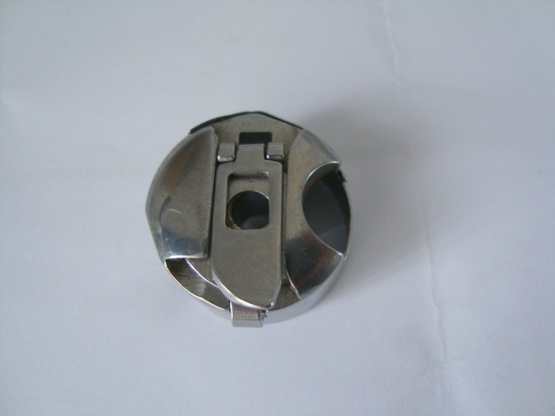 Singer 319K Bobbin Case, Spool Holder, Simanco 173058, Fits 206, 306 ...