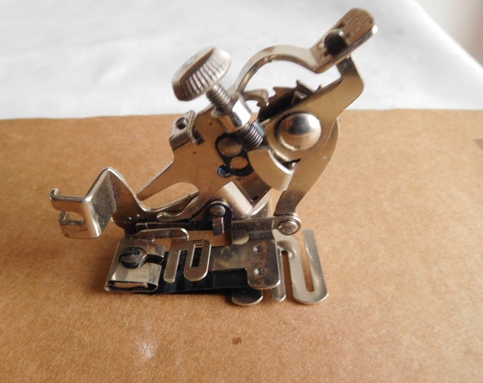 Vintage Singer Ruffler/gathering Foot Attachment for Singer Sewing ...