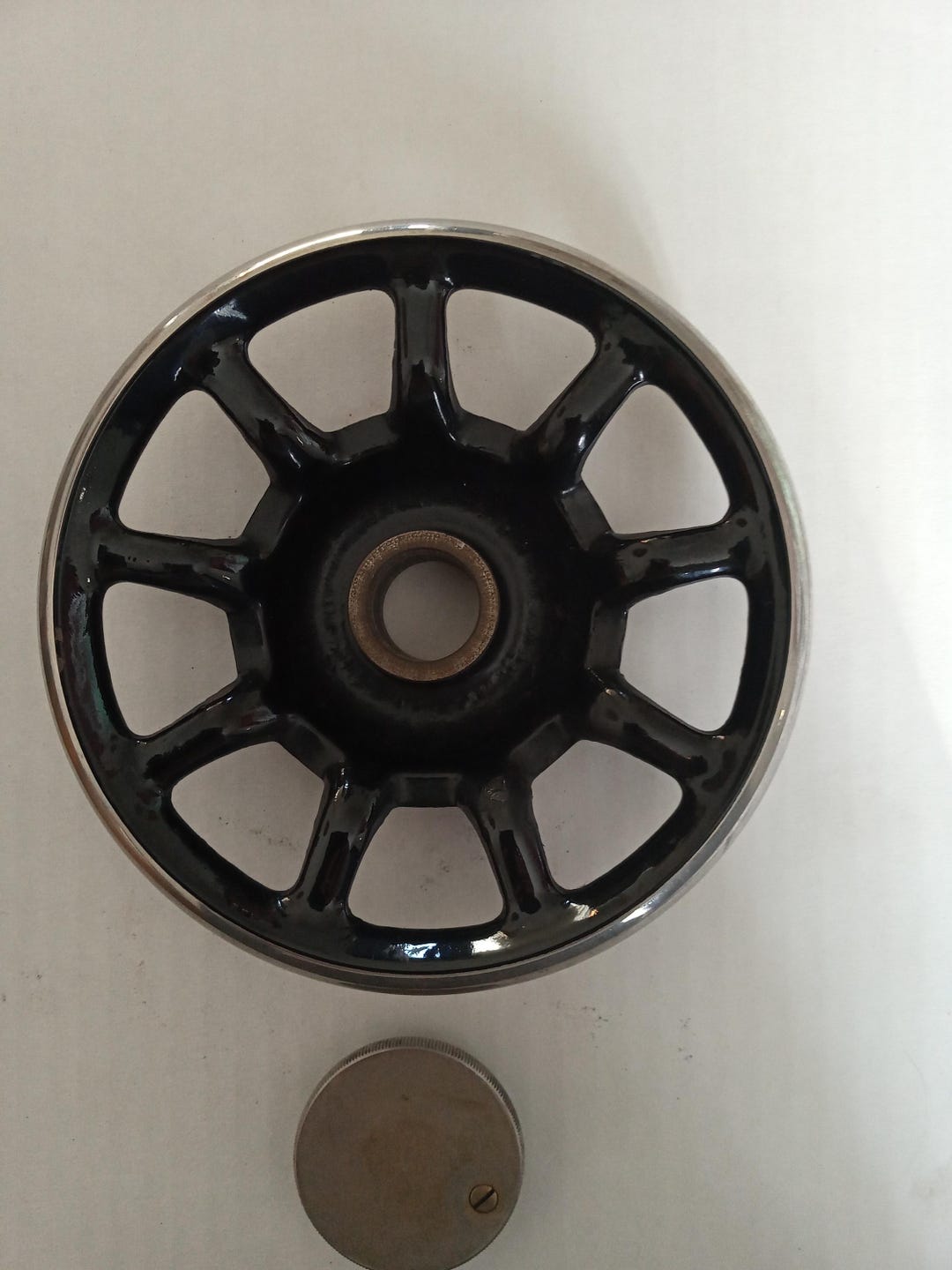 Singer Sewing Machine 9 Spoke Balance Wheel, Pulley X 99, 99K & Stop ...