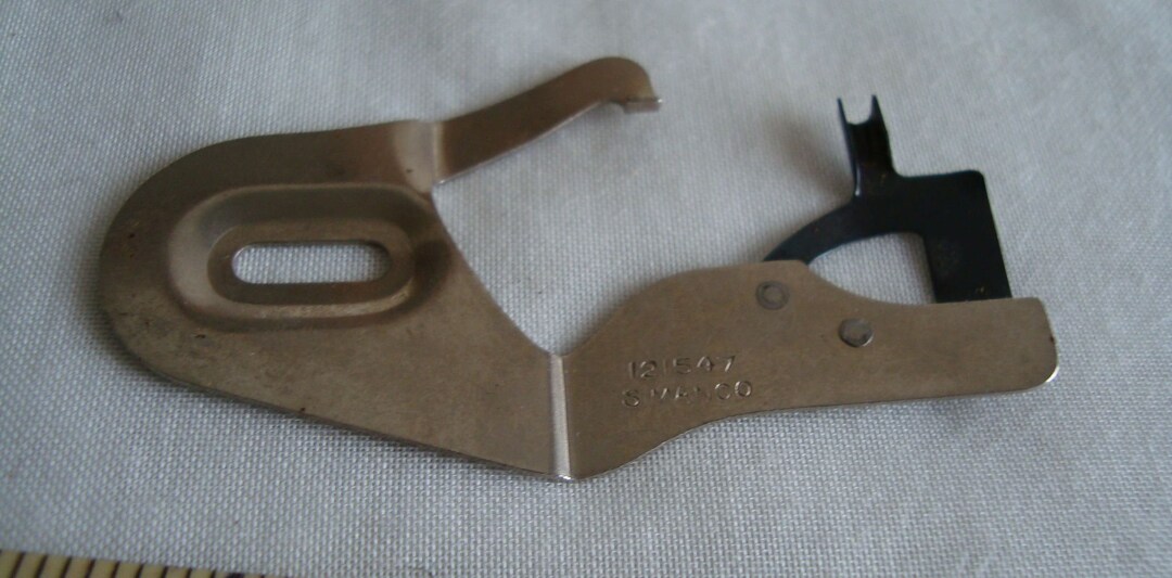SINGER Simanco Part No 121547 Underbraider for Use With Sewing - Etsy