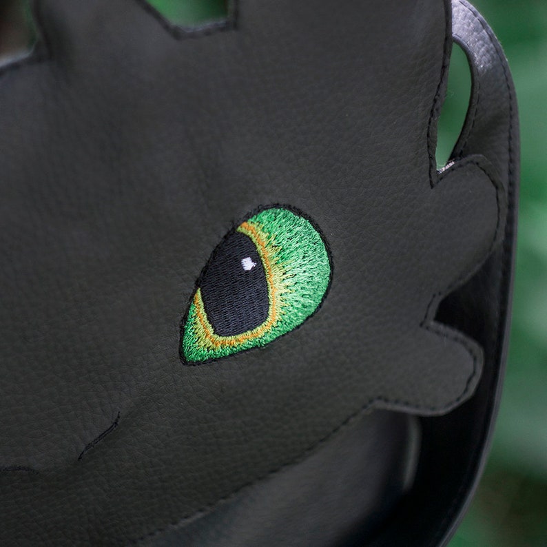 THE TOOTHLESS Messenger Bag - Etsy