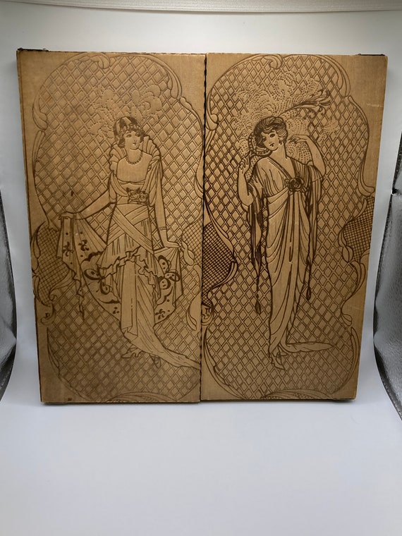 vintage wooden pyrography box - Gem