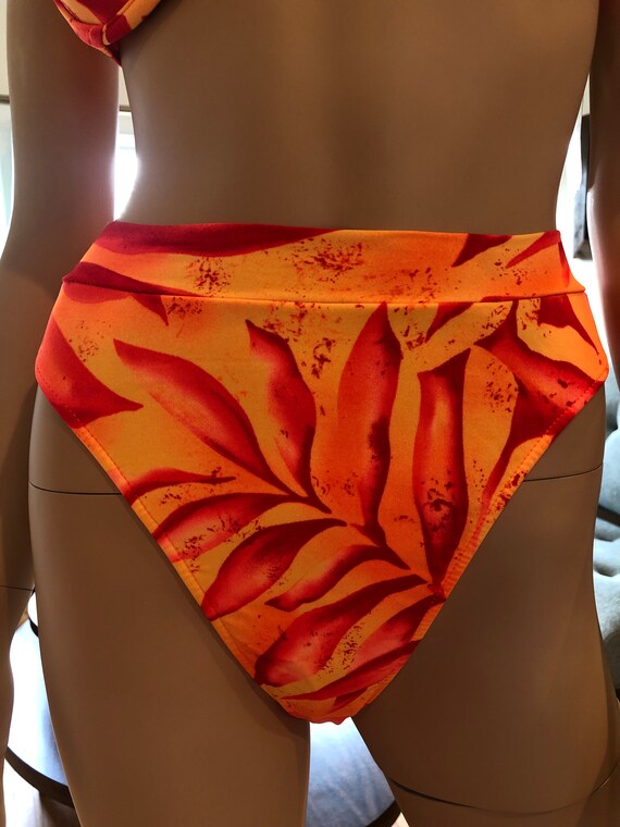 1980s Deadstock Venus Swimwear Bikini Vintage Daygl… Gem