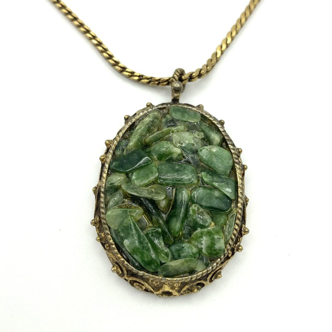 Vintage HOB House of Berland 5th Ave Gold Tone Necklace Green Jade Oval ...
