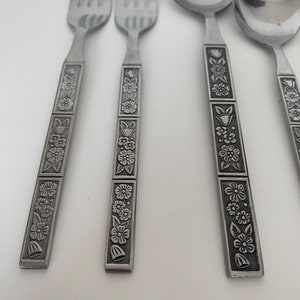 12 Pc Oneida Northland Stainless Spring Fever Flatware Set Knives Forks ...