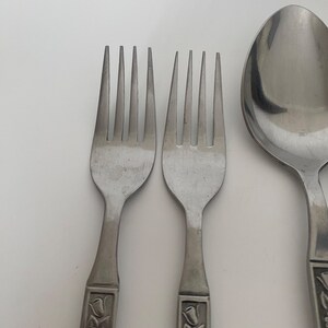 12 Pc Oneida Northland Stainless Spring Fever Flatware Set Knives Forks ...