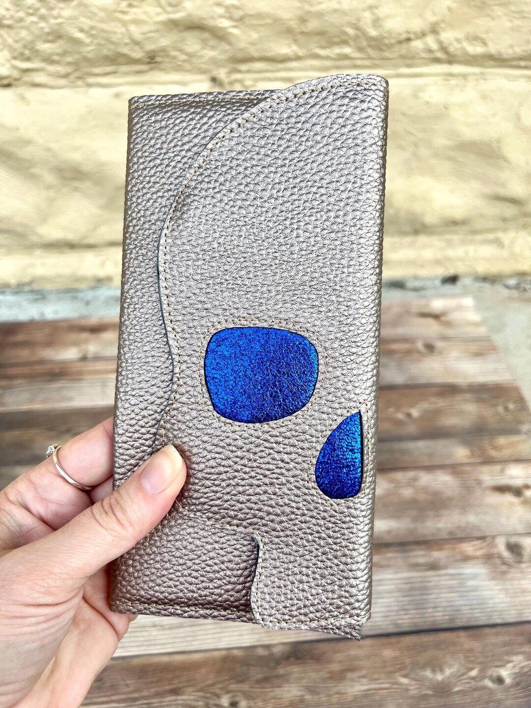 Copper Skull Silhouette Vinyl Trifold Wallet With Outside Zippered ...