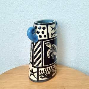 Sea Turtle, Hawaiian Stilt Bird Sgraffito Vase 6 7/8"h, Made on Maui ...