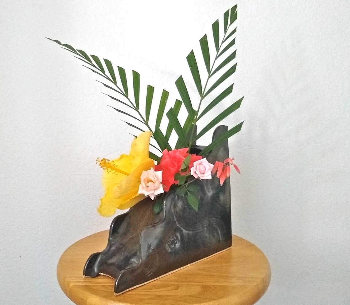 Black Triangle Flower Vase, Japanese Ikebana Vase, Hand-built Ceramic ...