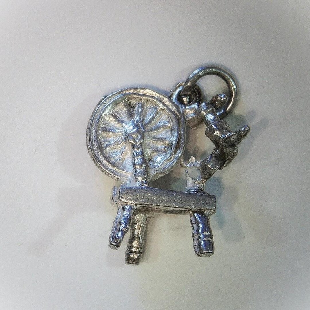 Vintage Spinning Wheel Charm - Fairy Tale Charm - Etsy