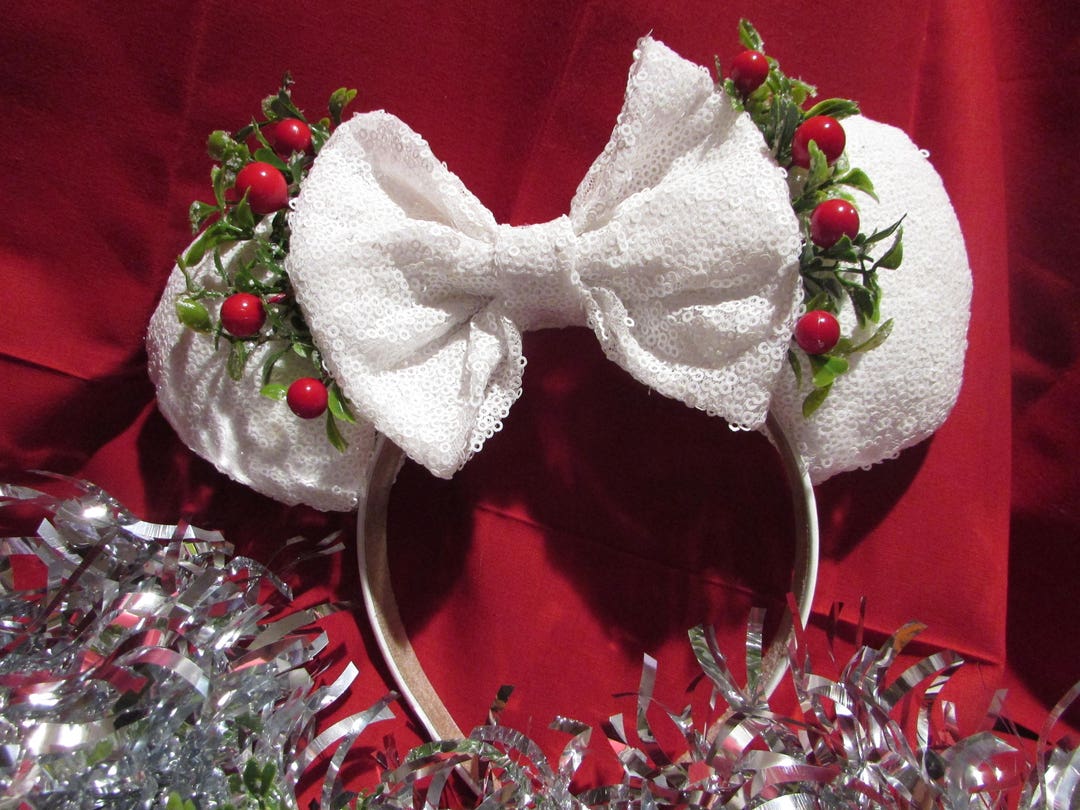 Holiday Mistletoe Inspired Mouse Ears / Headband / Ear Hat - Etsy
