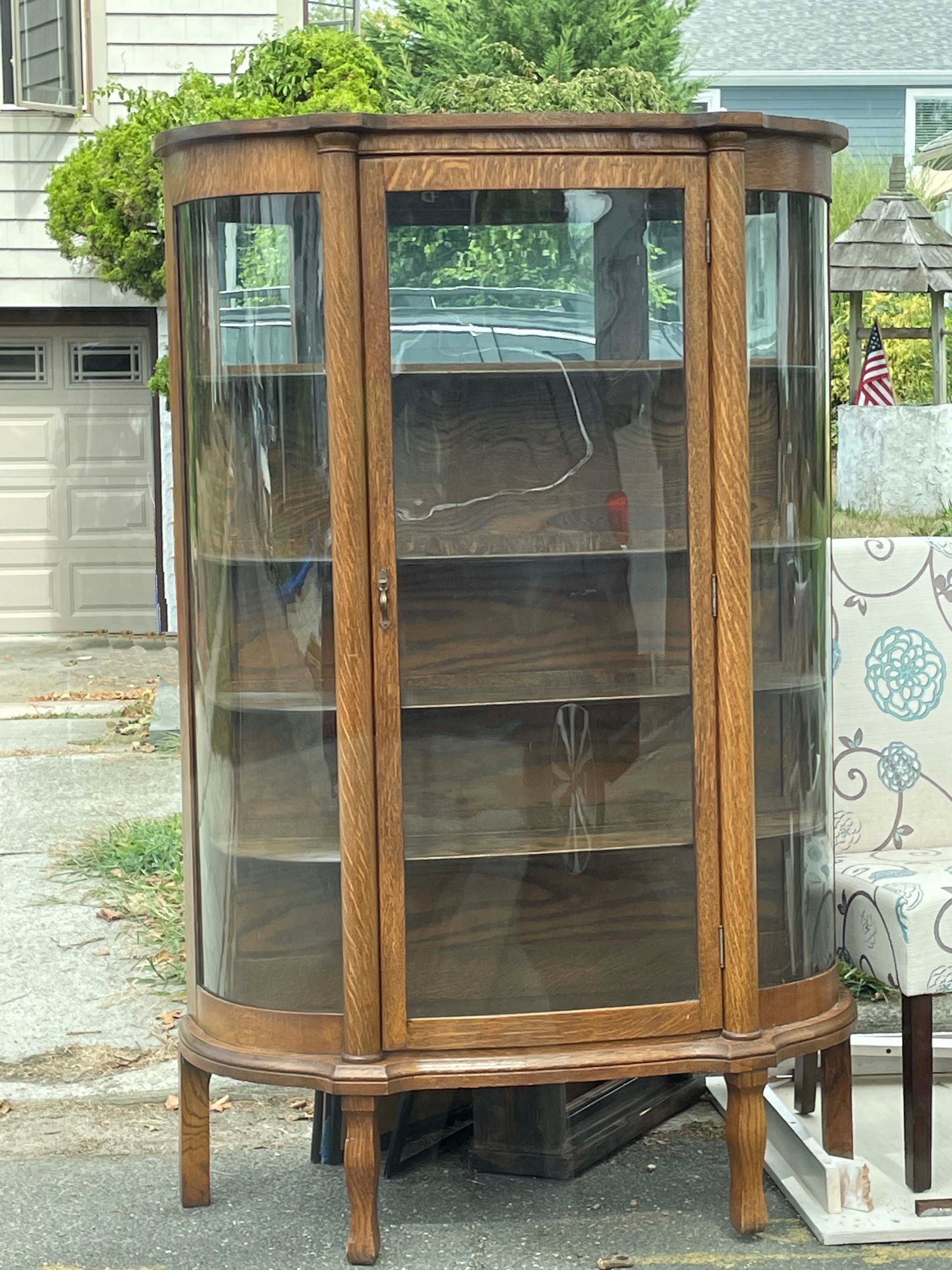 Antique Oak China Cabinet With Curved Glass at Francesco Johnson blog