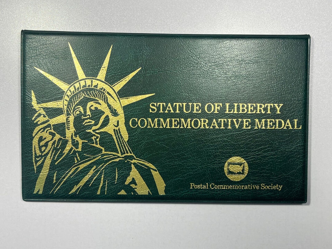 Statue of Liberty Commemorative Medal W/first Day Issue Stamp in Folder ...