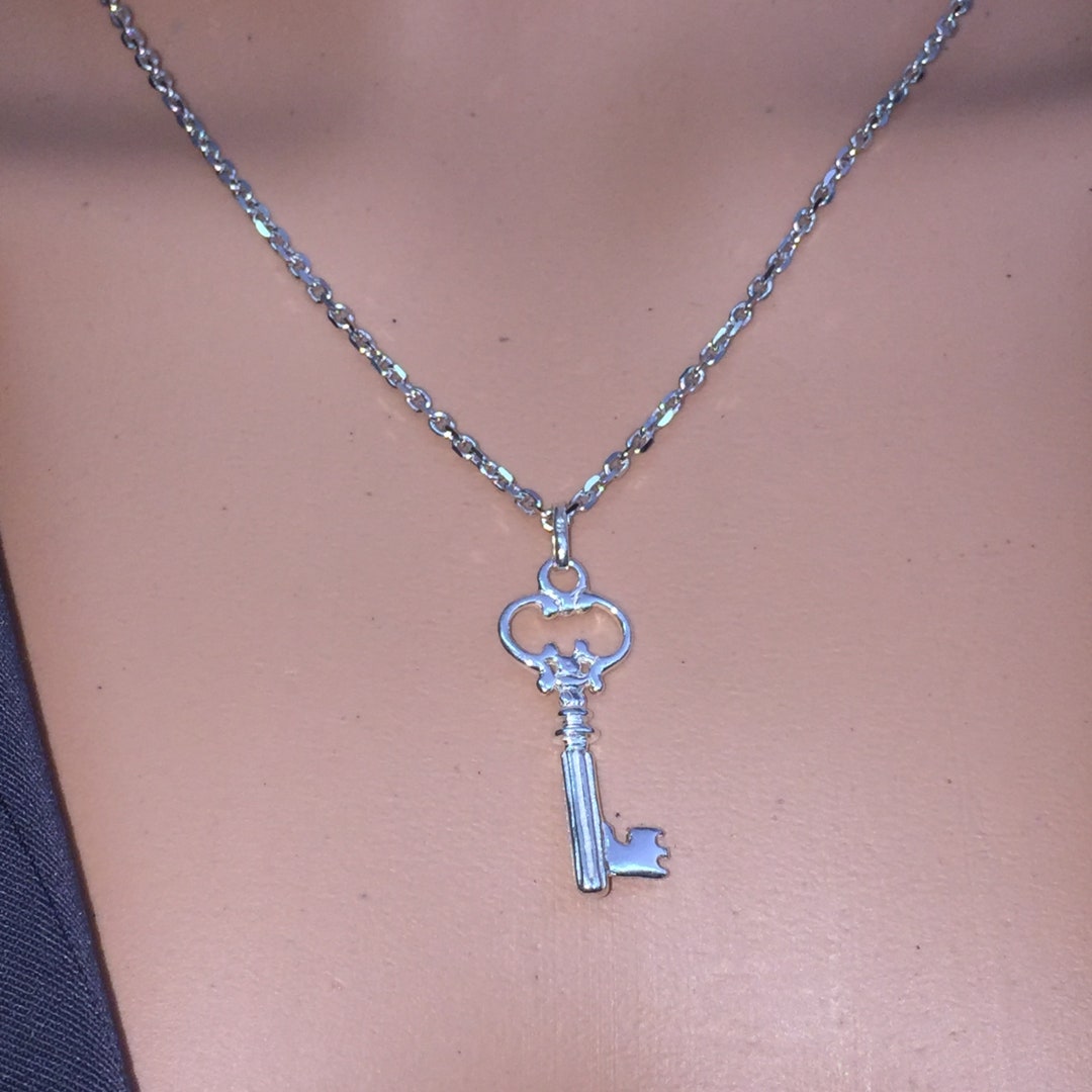 Male Chastity Cage Cuckold Key Keyholder Mistress Goddess Hot Wife Male ...