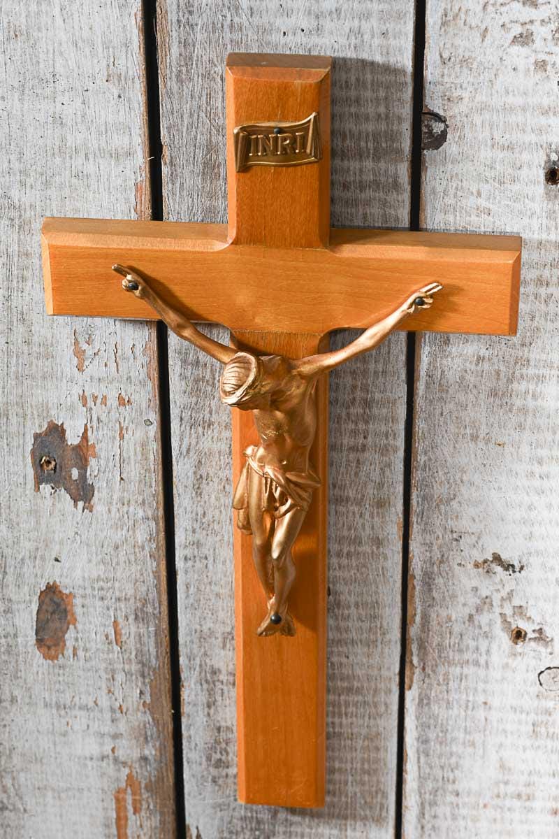 Vintage Jesus on Wooden Cross, Blond Wood Hangable Cross, Metal Jesus ...