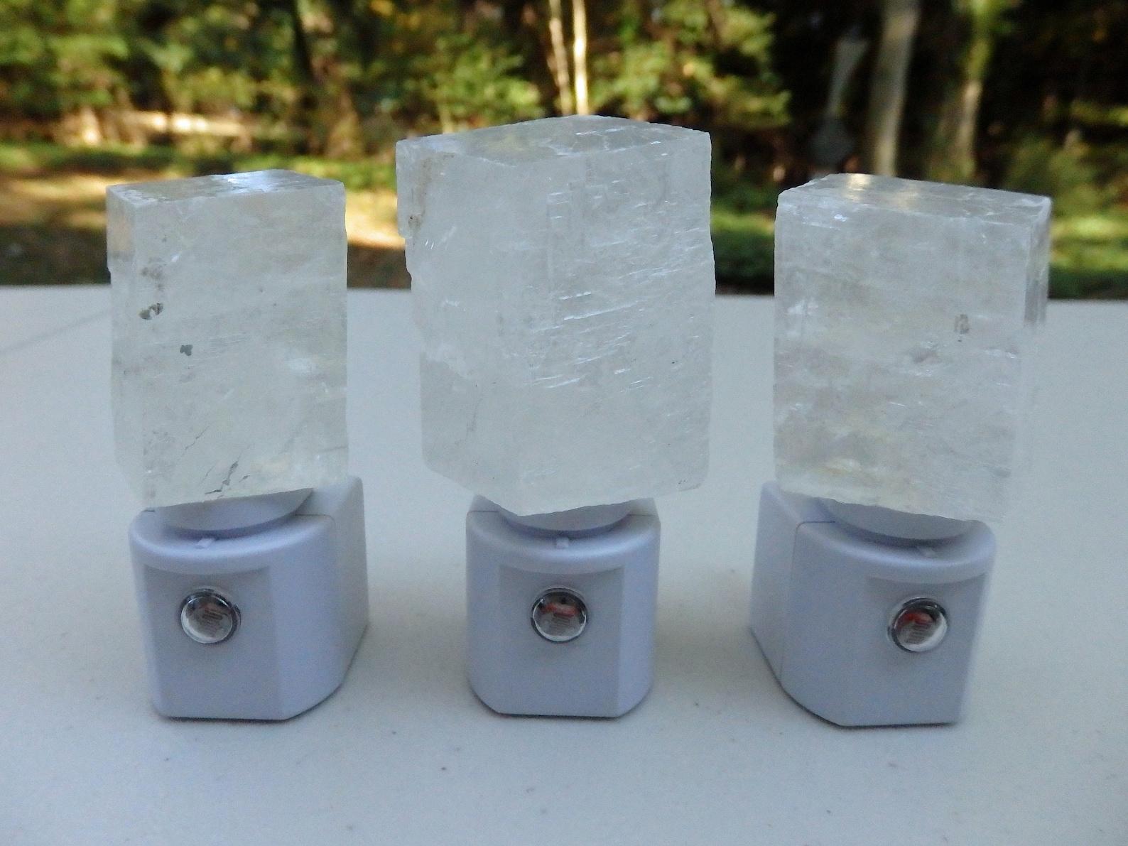 Iceland Spar Calcite Crystal LED Gemstone Night Light With Light Sensor ...