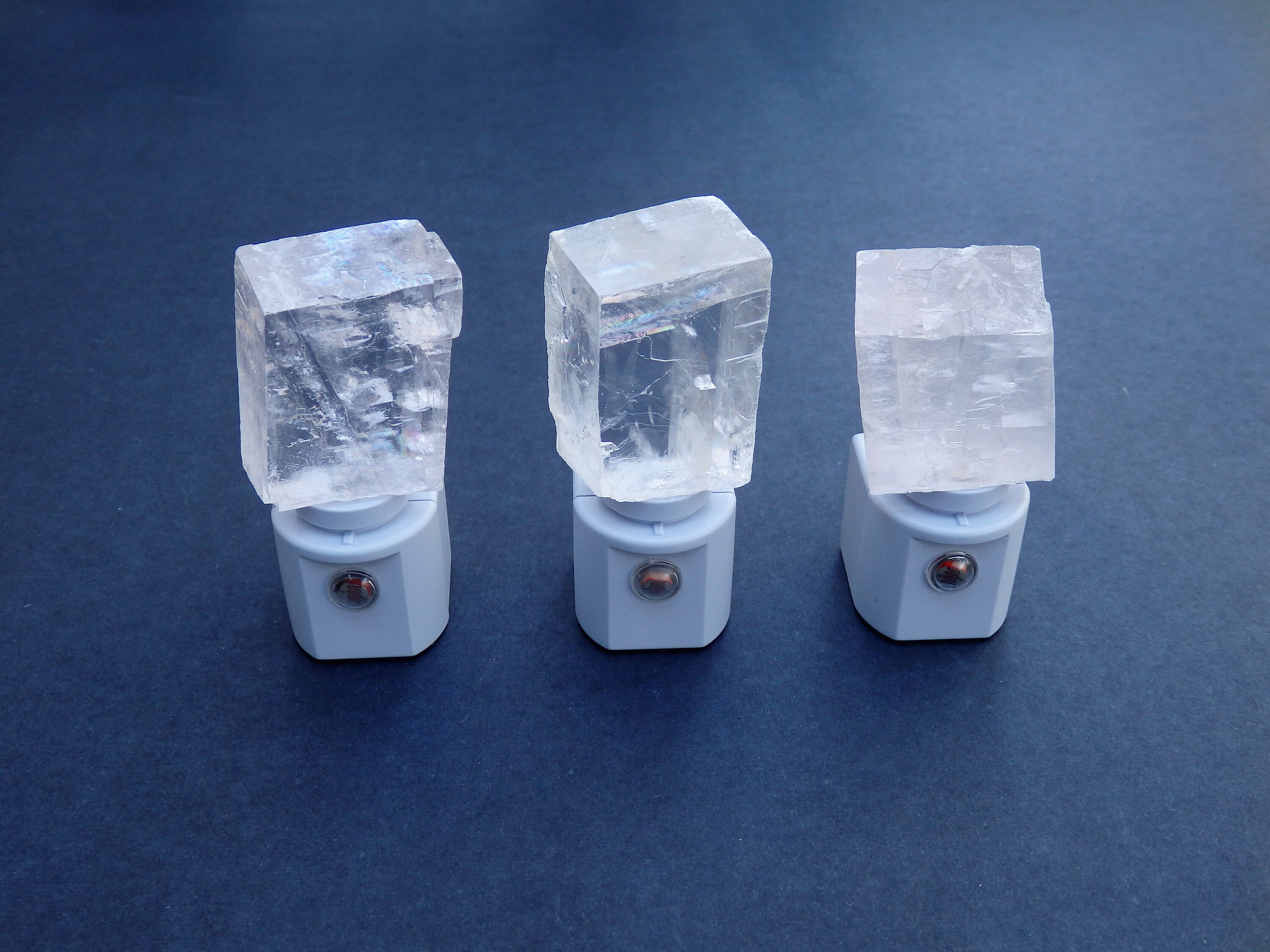 Iceland Spar Calcite Crystal LED Gemstone Night Light With Light Sensor ...