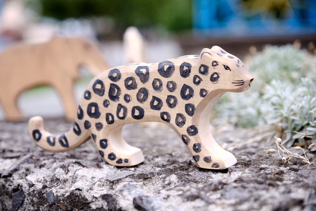 Snow Leopard - Nature Table - Wooden Figure Animal "snow Leopard ...