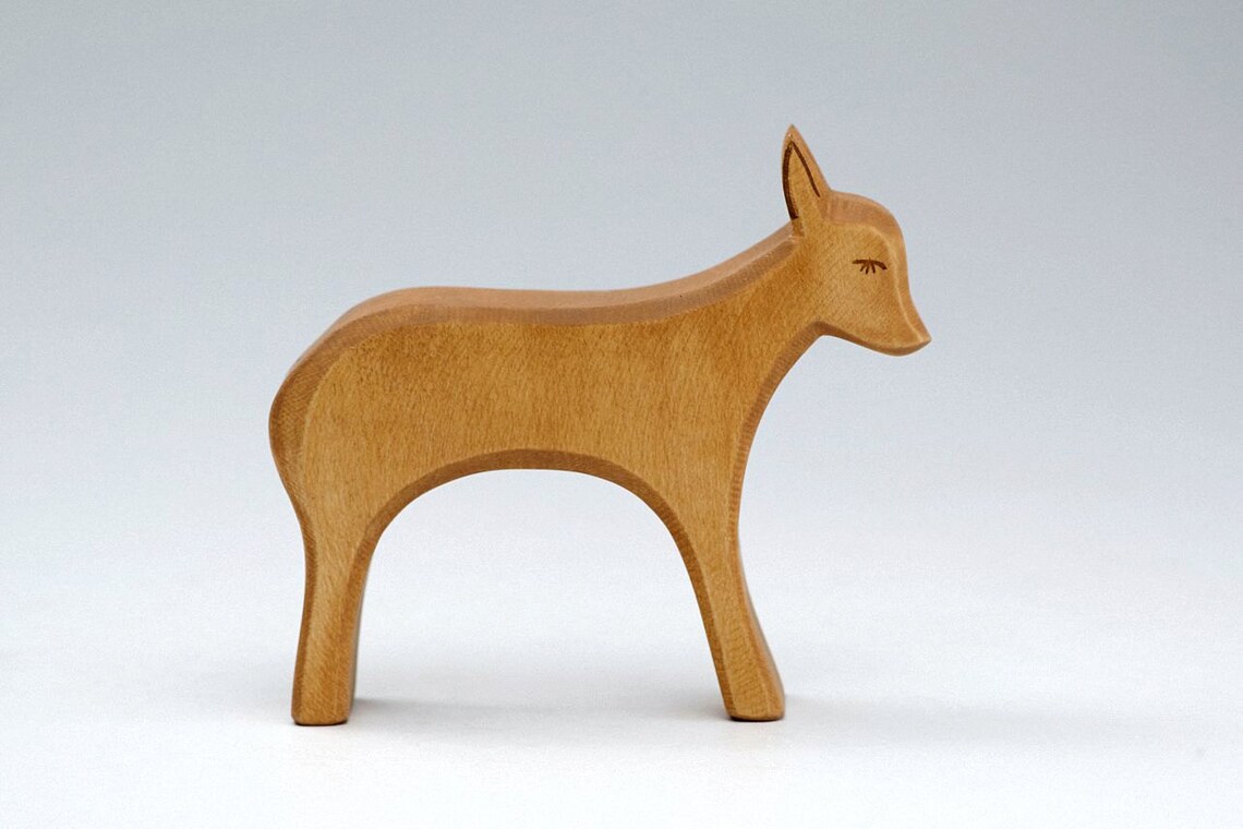 Roe Toy - Wooden Deer - Hand Carved Animals - Educational Toys - Wooden ...