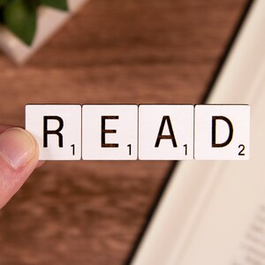 Read Word Magnet, Bookish Decor, Birthday Gift for Reader - Etsy