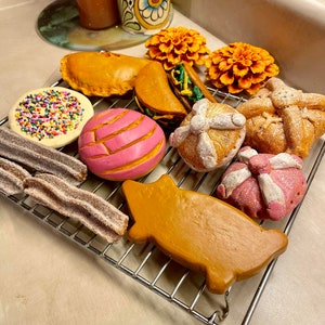 Mexican Home Decor Ofrenda Kit Fake Pan Dulce Set of 14 | Etsy