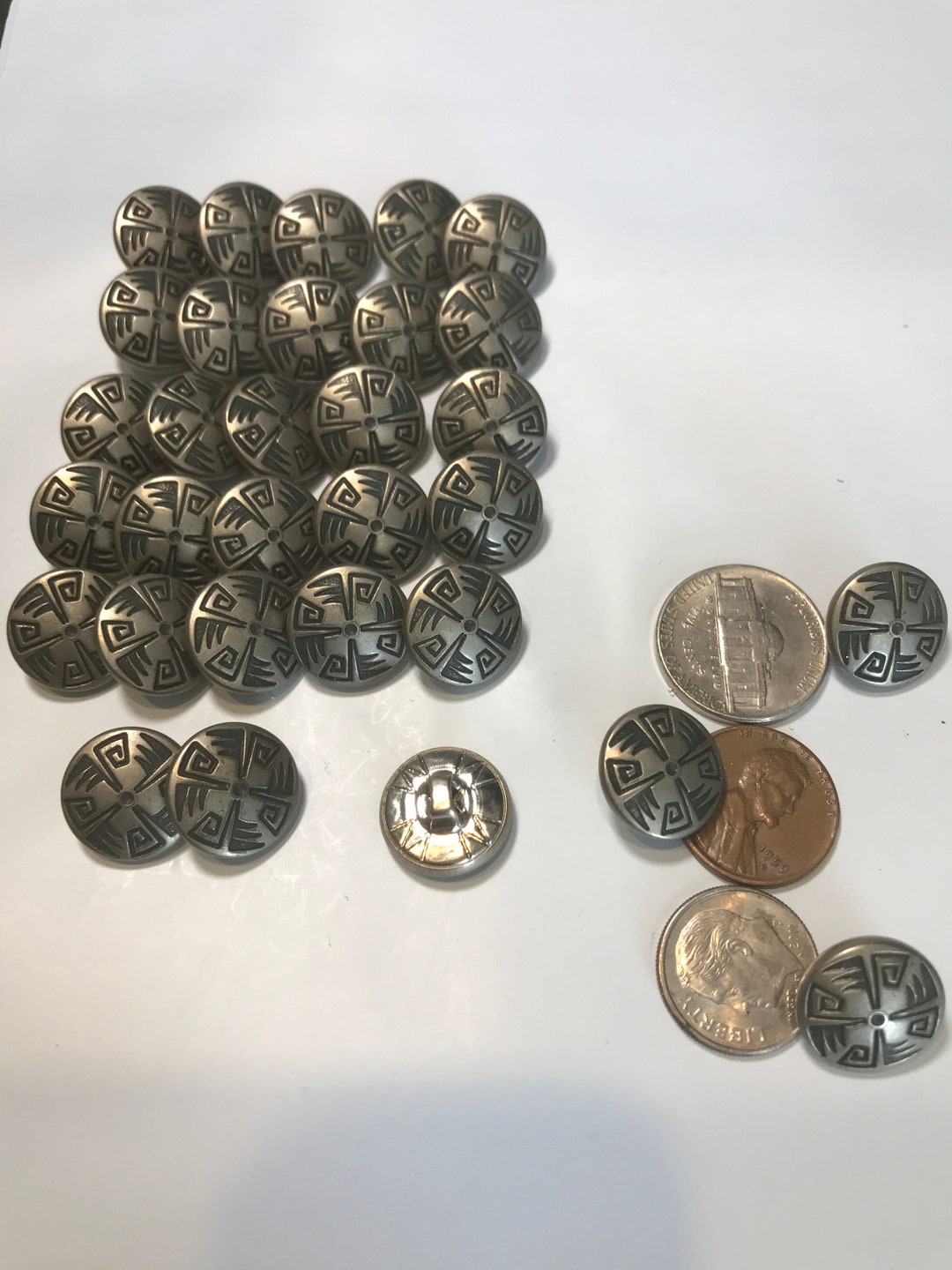 30 Pieces Antique Nickel Metal Buttons With Unique Western Design, 5/8 ...