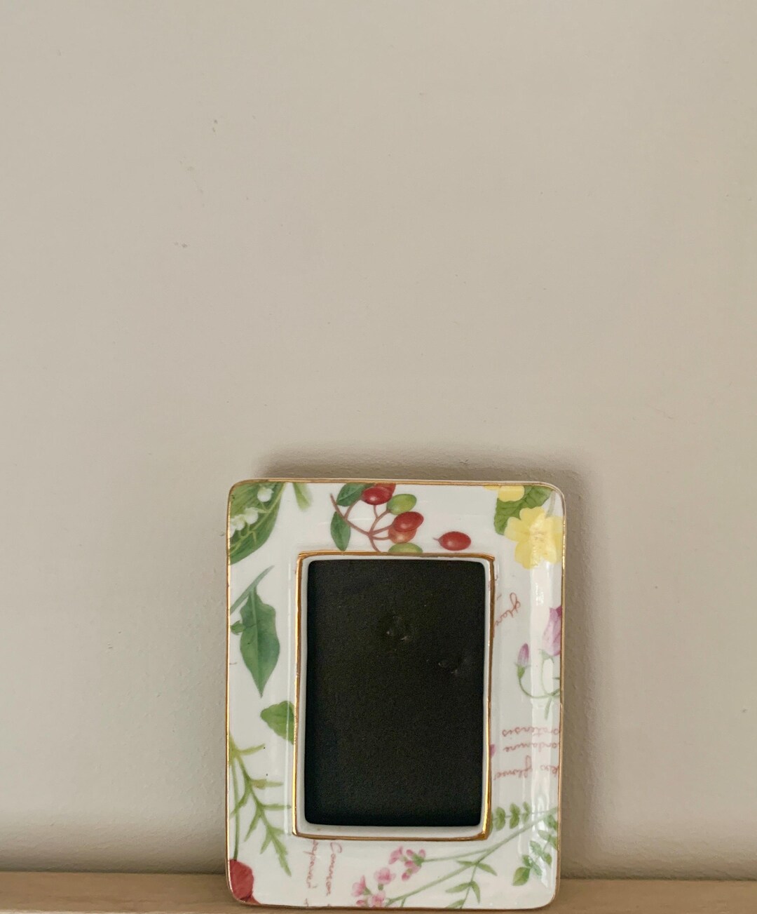 Vintage Tabletop Porcelain Ceramic Photo Frame With Botanical Pattern ...