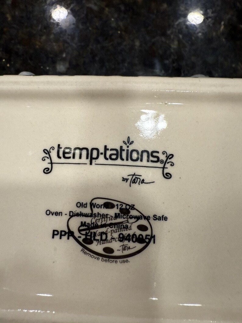 Temptations Tara Ovenware 12 Oz Bakeware Christmas Loaf Pan With Lid X ...