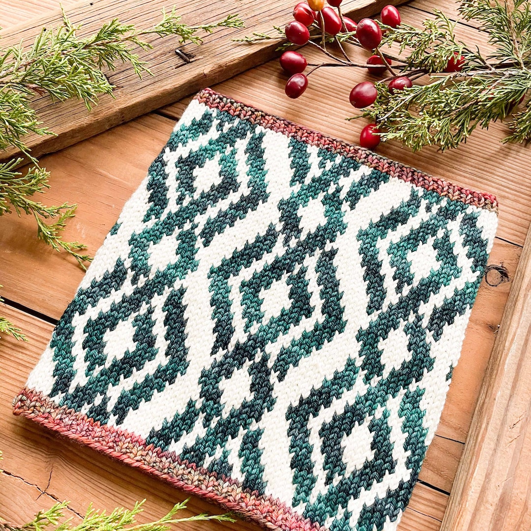 KNITTING PATTERN: the Celtic Cables Cowl /knit Scarf Pattern, Stranded ...