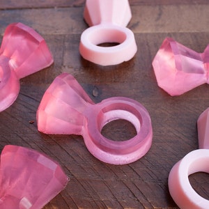 10 Engagement Ring Soaps, Bachelorette Party Favors, Bridal Shower ...