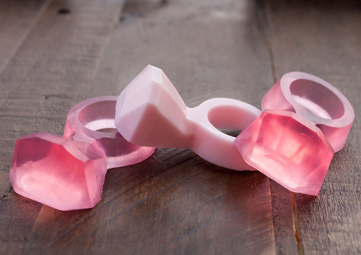 30 Engagement Ring Soaps Bachelorette Party Favors Bridal - Etsy