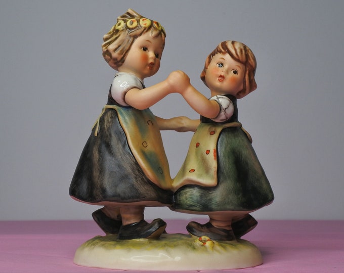 Adorable Goebel Hummel Figurine Spring Dance 353 / 0 Two Girls Dancing ...