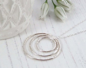 Three Hoop Necklace - Etsy