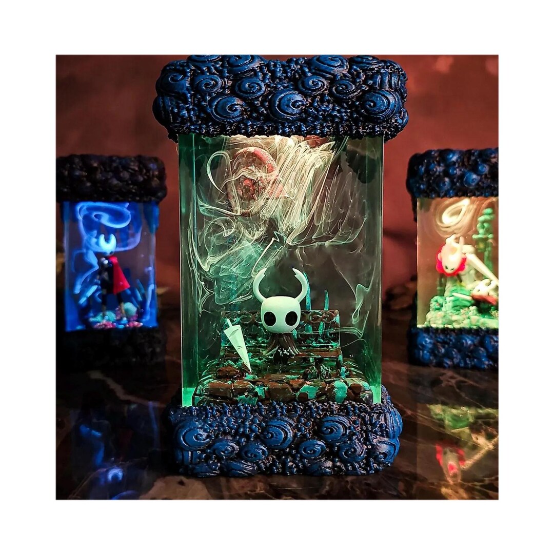 Hollow Knight Handmade Game Character Epoxy Resin Lamp, Resin Art ...