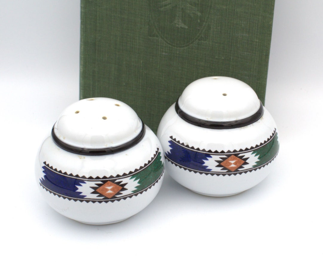 90s KACHINA Pattern SOUTHWESTERN Stoneware Salt Pepper Shaker Set ...