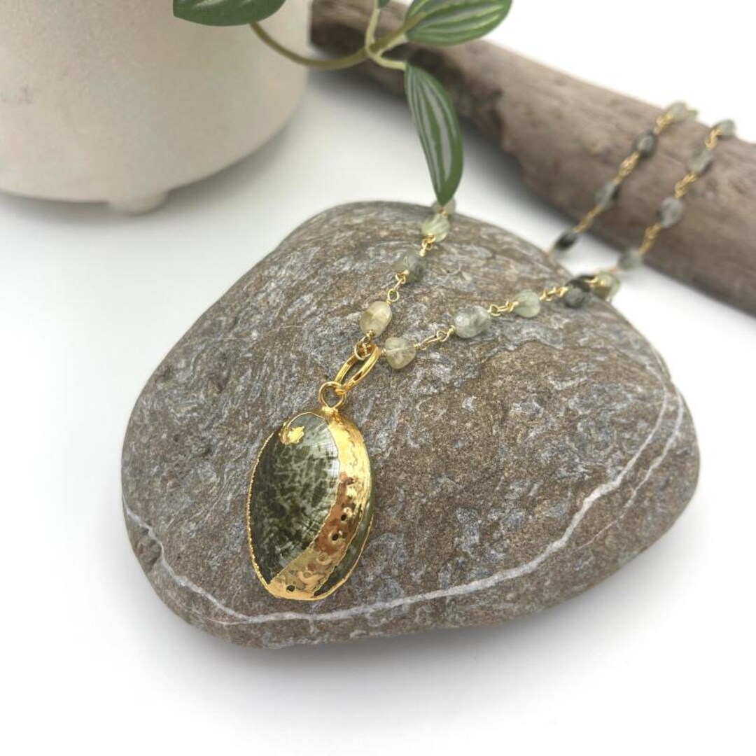 Vintage Gold Leaf Seashell Charm Necklace / Real Abalone Shell Shell ...