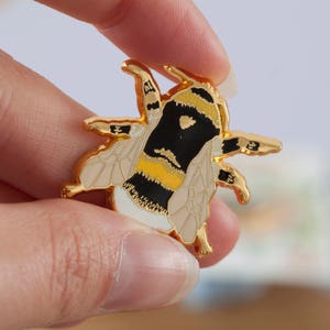 British Bee Enamel Pin Pin Badge Hard Enamel Pin Gold Enamel Pin Bee ...
