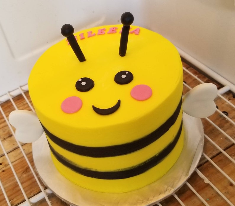 Handmade Fondant Bee Themed Cake Topper Set - Etsy