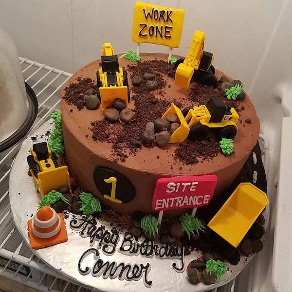 Fondant Construction Cake Topper - Etsy