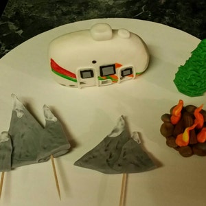 Handmade Edible Fondant RV Camping Cake Topper Set - Etsy
