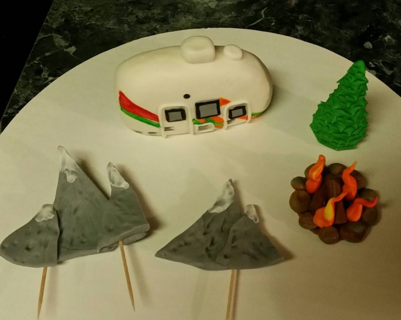 Handmade Edible Fondant RV Camping Cake Topper Set - Etsy