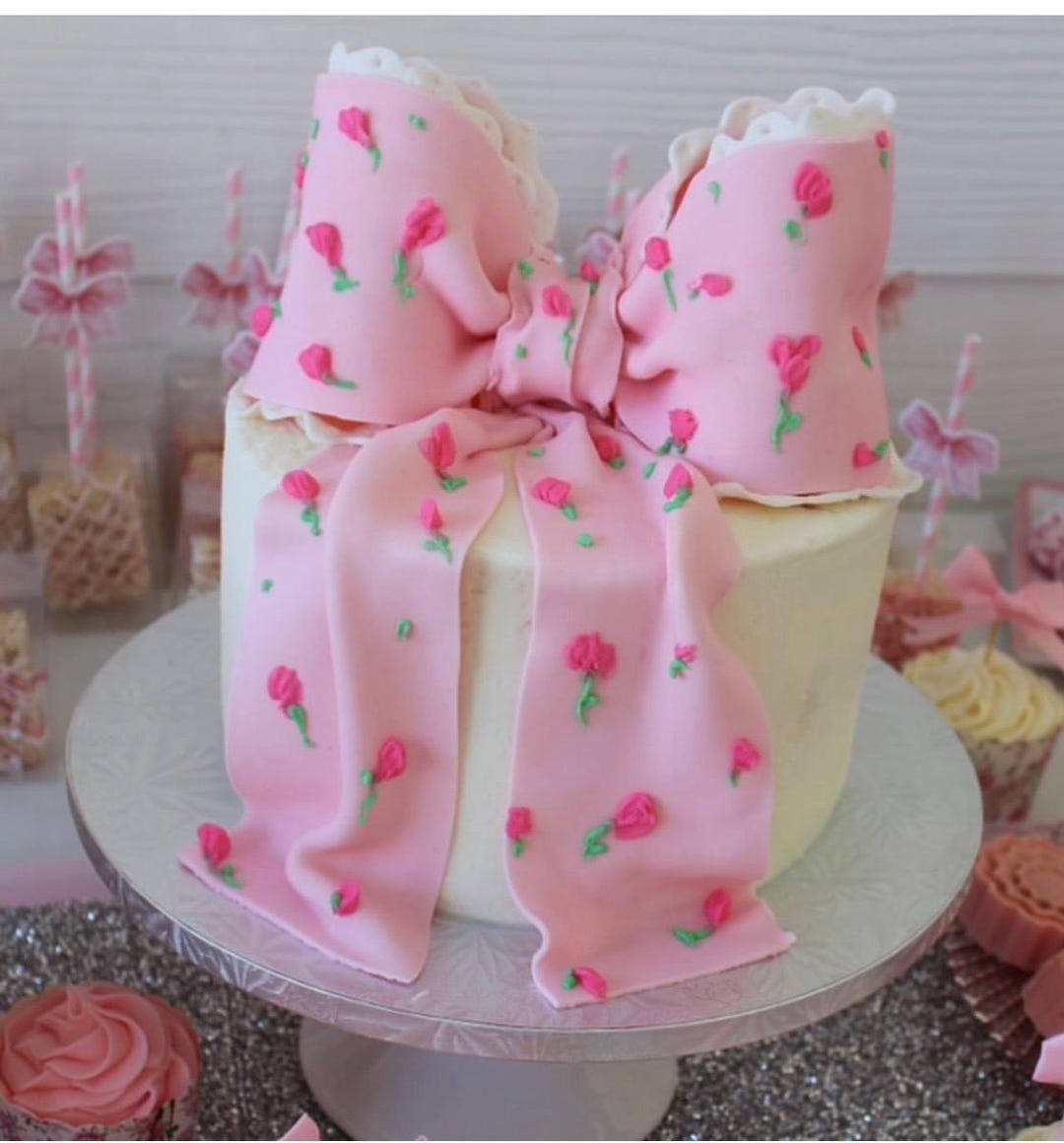 Large Fondant Bow Cake Topper - Etsy