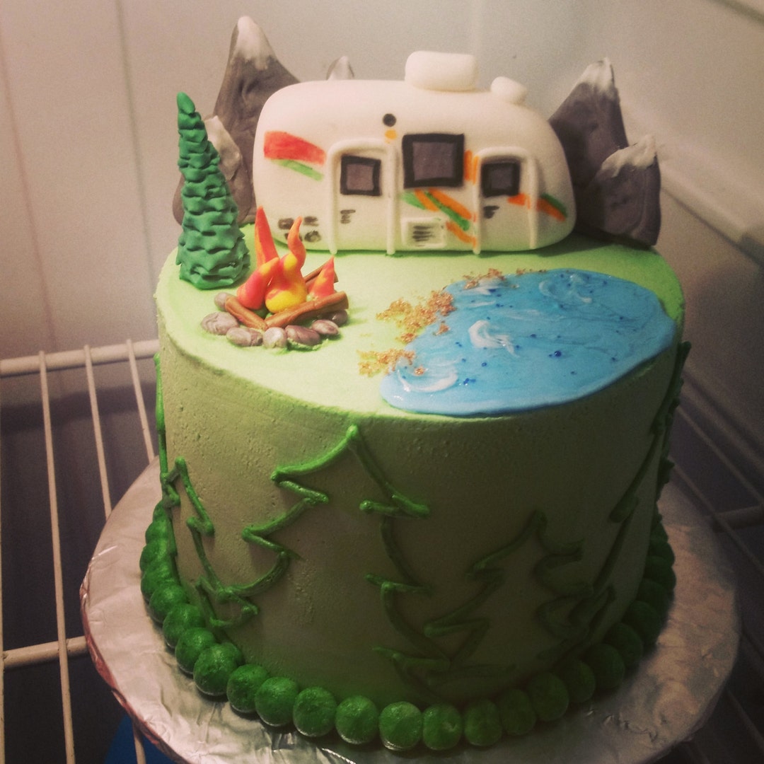 Handmade Edible Fondant RV Camping Cake Topper Set - Etsy