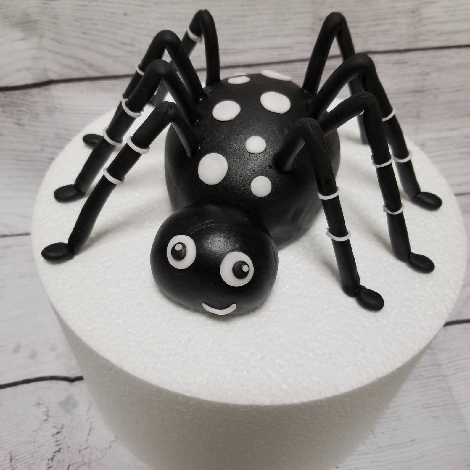 Handmade Fondant Large Spider Cake Topper - Etsy