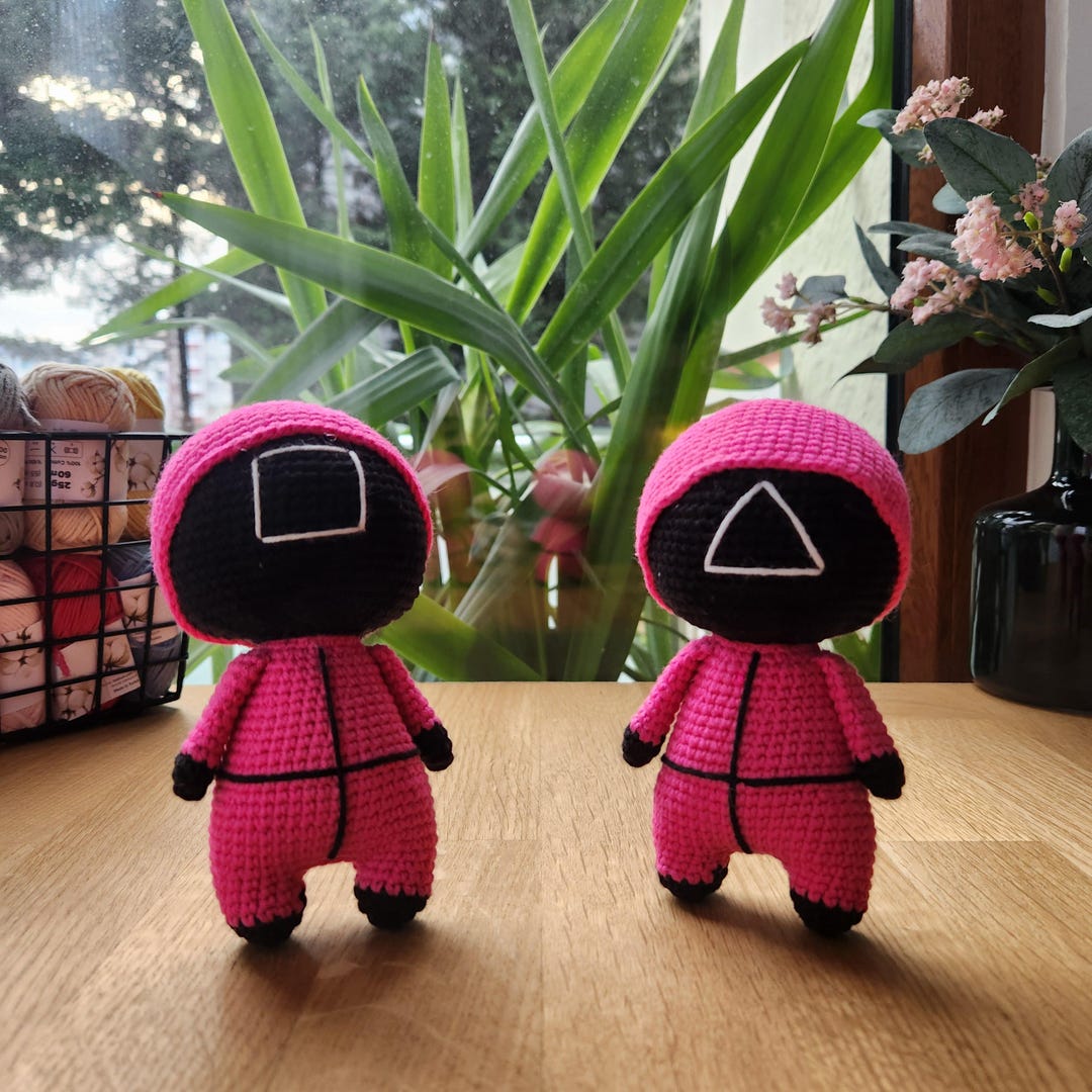 Crochet Pattern, Squid Pink Triangle Guard, Korean Game Triangle ...