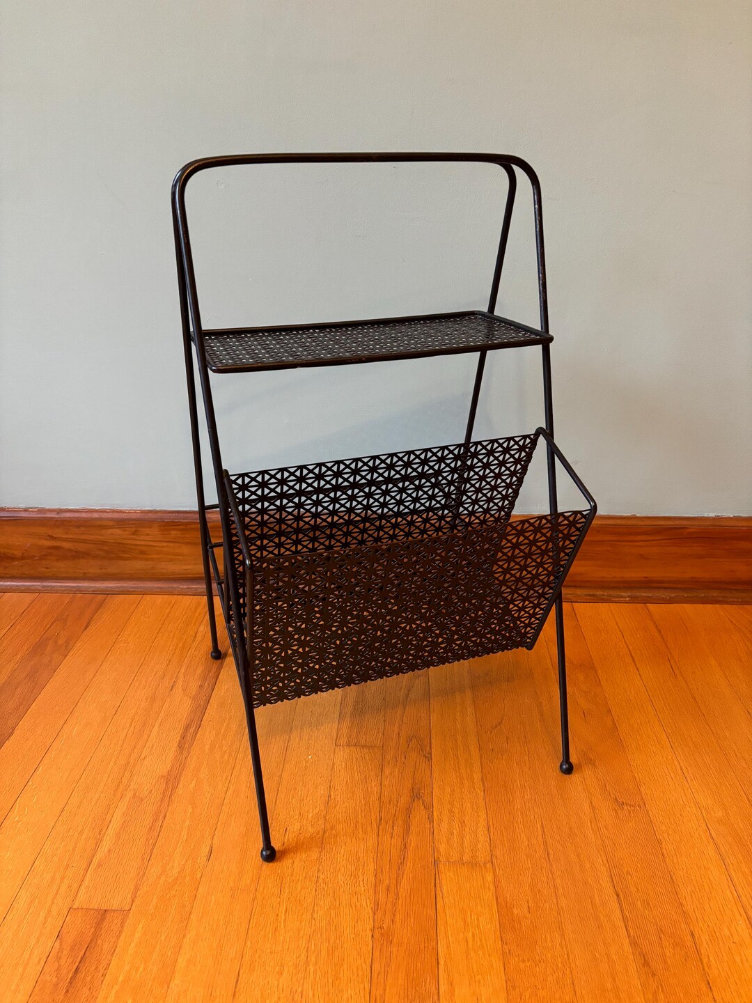 Vintage Mid Century Modern Black Metal Magazine Rack, Retro Mid Century ...