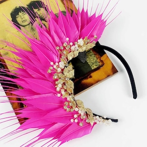 Hot Pink Feather and Gold Diamante Pearl Jewelled Fascinator Feather ...