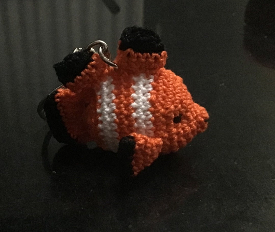 Micro Crochet Clownfish Keychain - Etsy